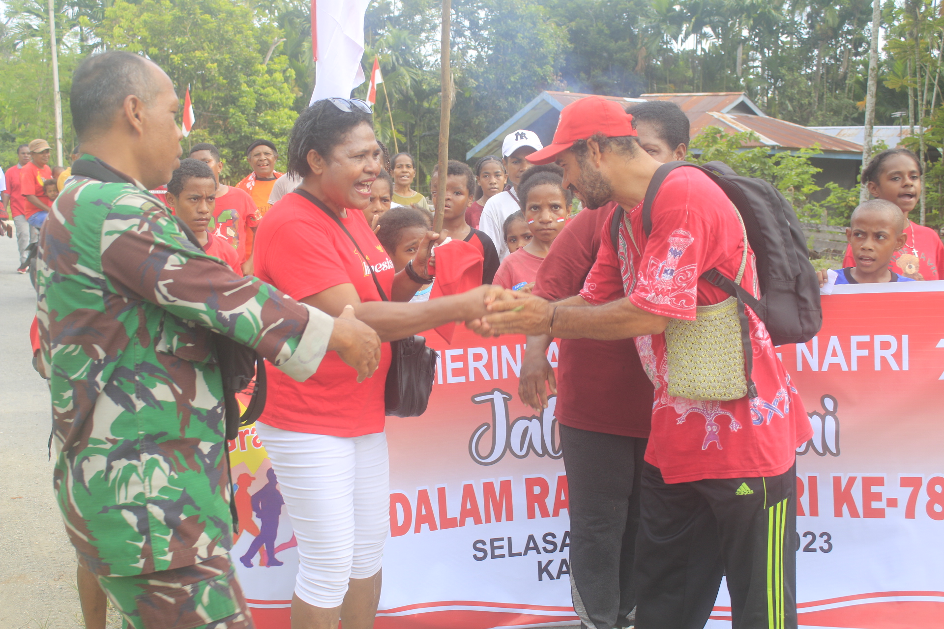 Sambut HUT Kemerdekaan, Pemerintah Kampung Nafri Gelar Jalan Santai ...